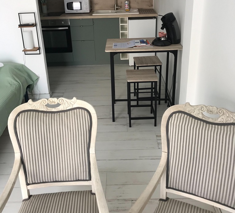 MAISON BASALTE - LE STUDIO - Hébergements locatifs Meublés et ch hôtes ...